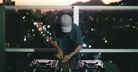 Daniel Klauser South Plug