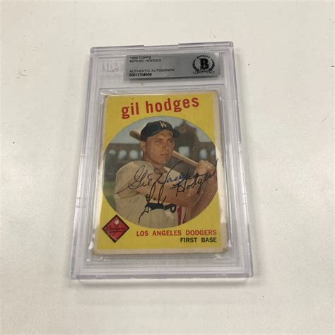 Gil Hodges Autographed Memorabilia Signed Photo Jersey Collectibles