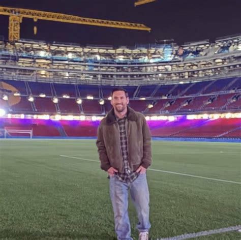 Messi Makes Emotional Return To Camp Nou Video Pm News
