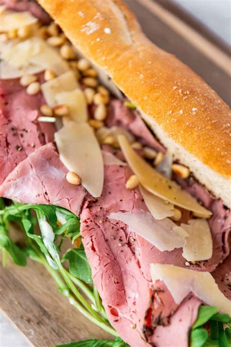 Deli Style Cold Roast Beef Sandwiches With Amazing Sauce Cookrita