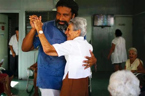 Humanize Data Storytelling Is A Framework Through Which We Navigate… Akhil Tej