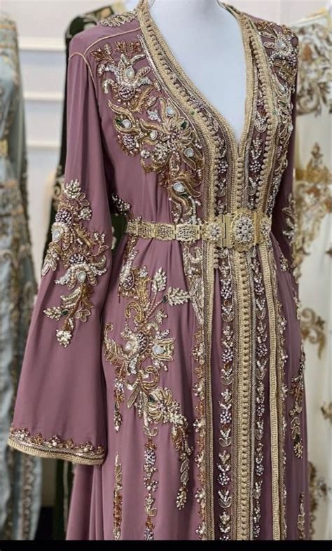 Pin By Nesrine Deep On Outfits And Fashion Moroccan Kaftan Dress