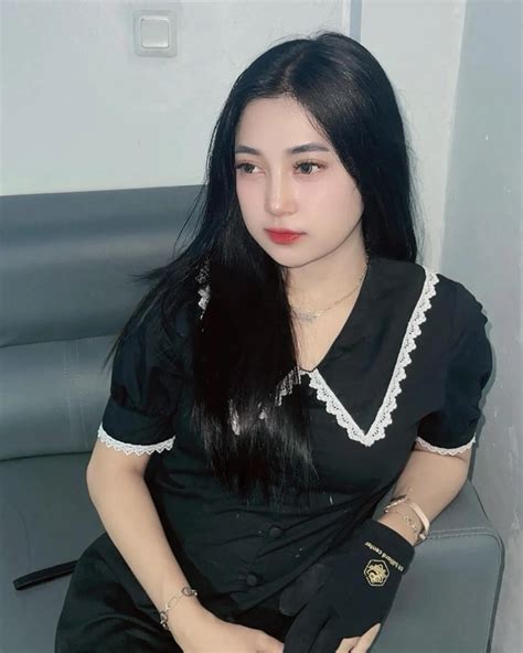 Gadis Penuh Gairah Yang Membuat Hati Terguncang Manja Rupawan