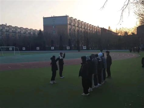 夯实基本功 匠心谱写芳华—音乐舞蹈学院开展早晚功训练活动 山东英才学院音乐舞蹈学院