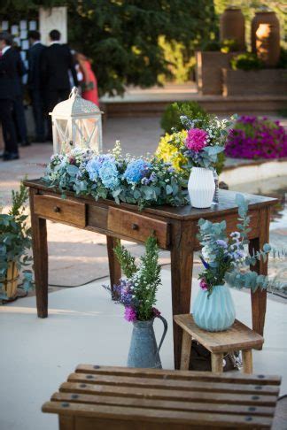 Decoración Floral Para Una Ceremonia Civil Flores En El Columpio