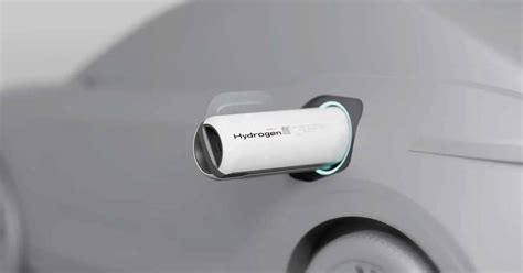 โตโยต้า เปิดตัว ตลับไฮโดรเจนขนาดพกพา สำหรับรถยนต์ Fuel Cell ดีไซน์คล้าย