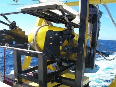 Thales Captas 1 Towed Sonar Tested Aboard Cnims L Cat Landing Catamaran