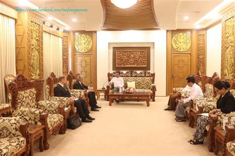 ဒုတိယဝန်ကြီးချုပ်နှင့် နိုင်ငံခြားရေးဝန်ကြီးဌာန ပြည်ထောင်စုဝန်ကြီး ဦးသန်းဆွေက မြန်မာနိုင်ငံဆိုင