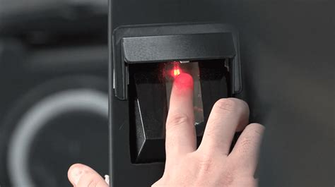 Fingerprint Reader Based On Advanced Materials