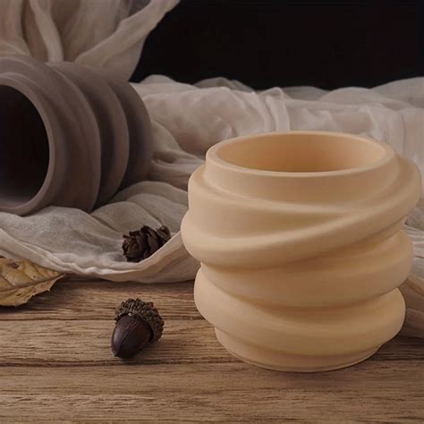 Molde De Silicone Para Resina Cimento E Gesso Pote Espiral 78x64cm