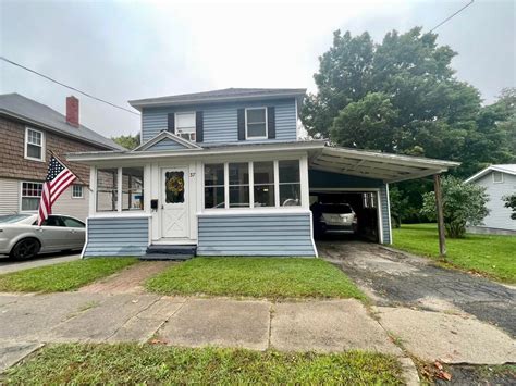 37 Brown St Malone Ny 12953 See Est Value Schools And More