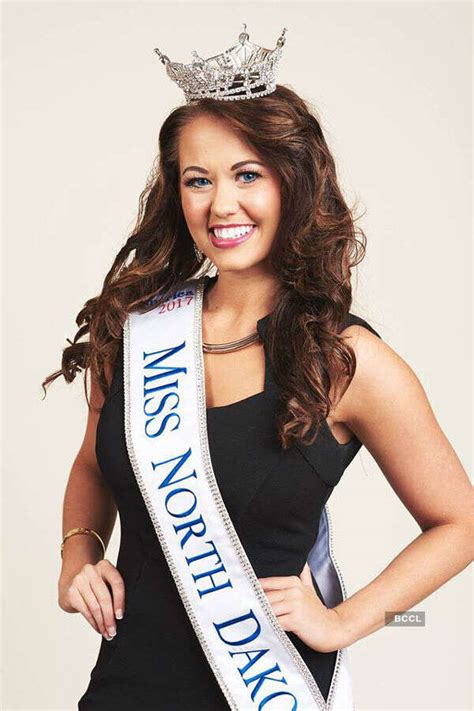 Cara Mund Crowned Miss America 2018