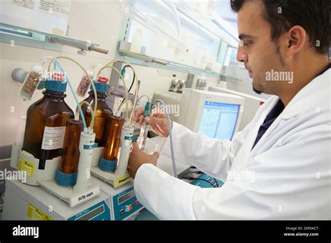 Potentiometric Titration Equipment Automatic Titrator For The Determination Of Iron Calcium