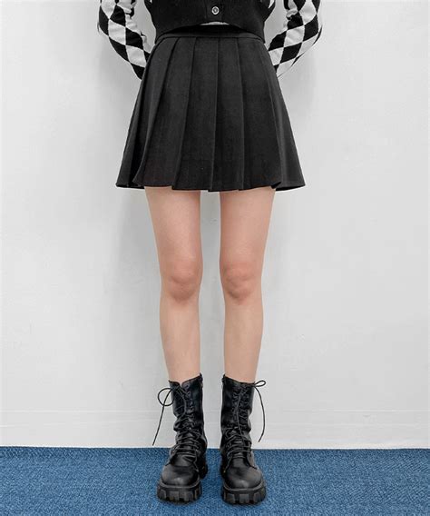 🚀당일발송🚀[스웨이드]큐알 플리츠 스커트 치마 스웨이드 속바지 플리츠 에이블리