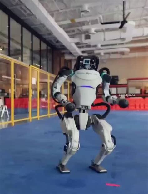 Benjamin Reed On Linkedin Coding Robots Softwaredevelopment Softwareengineer Friday Funny