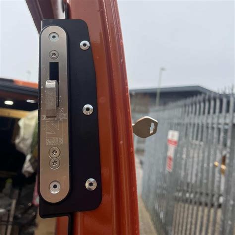 Our Work Van Lock Fitting Photos Southern Van Locks
