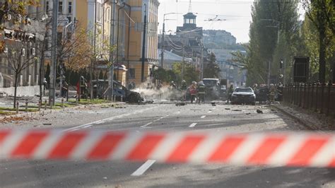 Оновлені дані ДСНС через ракетні обстріли РФ загинули 11 людей у 4 областях немає світла