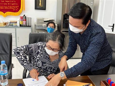 វិវាទរវាងឪពុកបង្កើតនិងកូនស្រីដែលមានរយៈពេលជាង១៦ឆ្នាំបានដោះស្រាយចប់ឈរលើគោលការណ៍ឈ្នះ ឈ្នះ