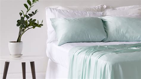 Girls Night In Promotion And Ettitude