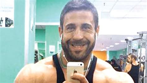 Freddi Hoca Porno Oyuncusu çıktı