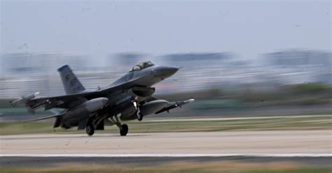 ‘공군 전투기 무단촬영 中고교생 무전기도 있었다 도청 여부 조사 중