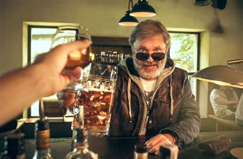 ცოლის მოყვანამდე მამამ ბარში დამპატიჟა სწორედ ამ დროს გავიგე ერთი უსიამოვნო სიმართლე ჩვენი