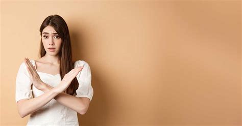 Dismissive Avoidant Attachment Style Explained Simply