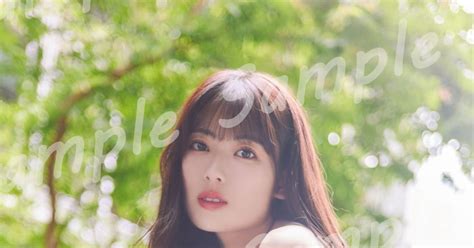 乃木坂46岩本蓮加1st写真集より、神プロポーションが眩しいビキニ姿の封入特典ポストカード絵柄公開 – 画像一覧（2/4） – THE FIRST TIMES