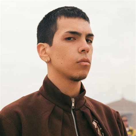 Canción Recordé De Milo J Del álbum La Vida Era Más Corta En Amazon Music