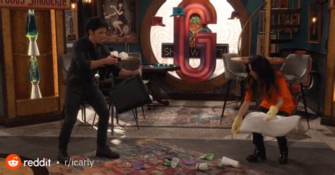 Carly And Freddie Recreate Their Iconic Slow Dance Icarly
