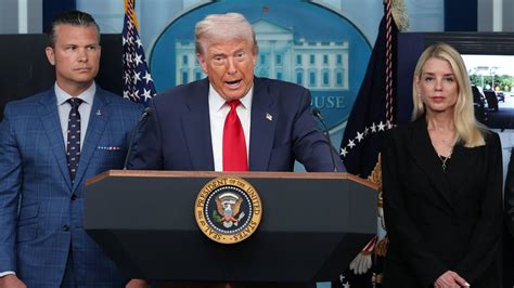 Trump Asserts Federal Control Over Dc Police Deploys National Guard To