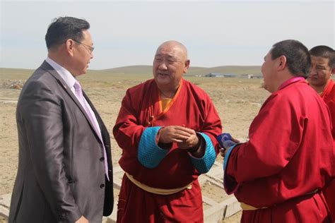 Гандантэгчинлэн хийдийн тэргүүн хамба гавьж Д Чойжамц манай аймагт