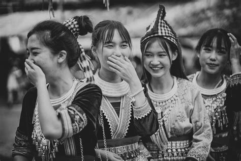 Hmong Girls ♥siebe © Flickr