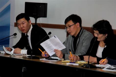 “Гэр бүлийн хүчирхийлэлтэй тэмцэх тухай хууль” ийн шинэчилсэн найруулгын төсөлд санал авлаа