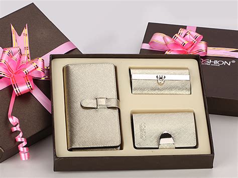 Можно ли дарить кошелек приметы и старые поверья