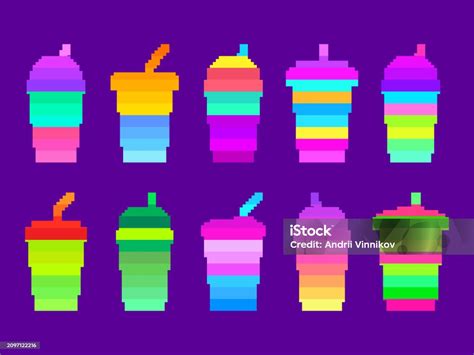 플라스틱과 종이컵 에서 픽셀 아트 스타일 탄산 청량 음료와 종이 안경의 픽셀 아이콘입니다 복고풍 비디오 게임 스타일의 빨대가 있는 8비트 스무디 잔 벡터 일러스트 레이 션