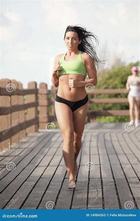 Fitness Model Running Stock Image Image Of Beach Green 14984263