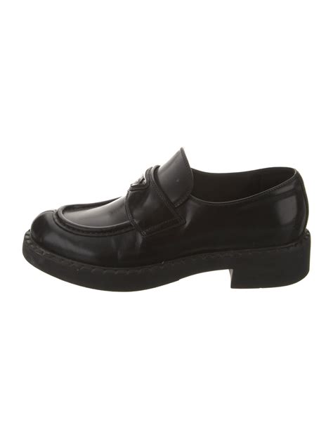Prada Enameled Metal Triangle Leather Oxfords Black Flats Shoes