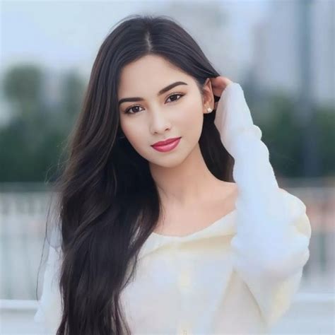 Lovely Girl Youtube