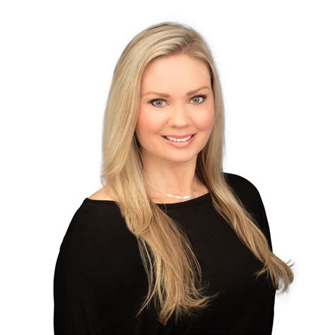 Amanda Miller Real Estate Agent The Lonestar Group Powered By