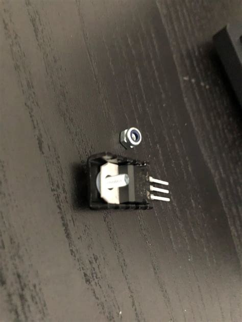 voltage regulator question is this one plastic washer sufficient