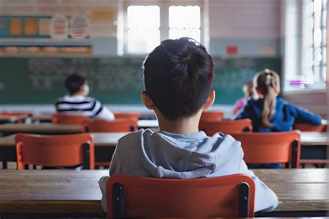 Schul Pädagogin Hat Sex Mit Schüler Das Alter Des Opfers Macht Sprachlos