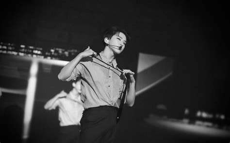 Pin By Wonununu On Hoshi Hoshi Seventeen Seventeen Instagram