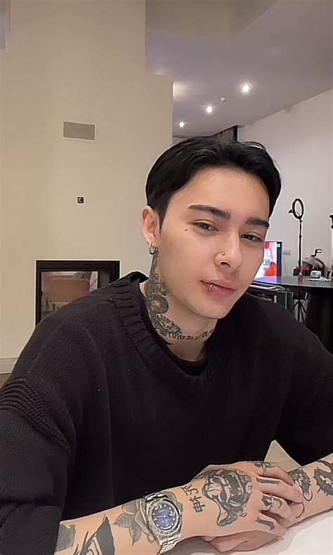 Pin By Lais Cristina On Kai Kai Cute Asian Guys Love Justin Bieber