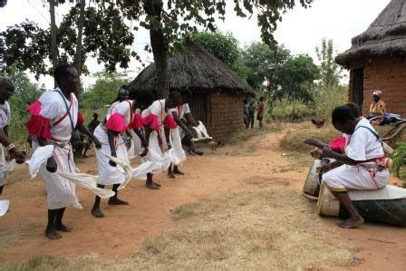 Kamba People Intelligent Brave Skillful Craft Men Drumming And