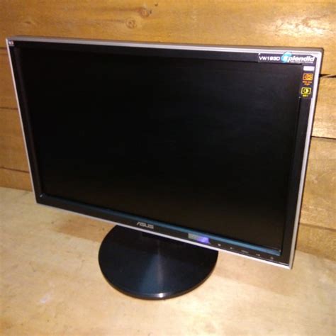 Asus Widescreen Lcd Monitor Computers Tech Parts Accessories Monitor Screens On Carousell