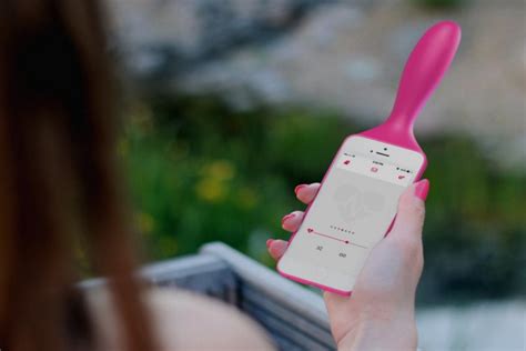 Une Coque Transforme Les Smartphones En Sextoys