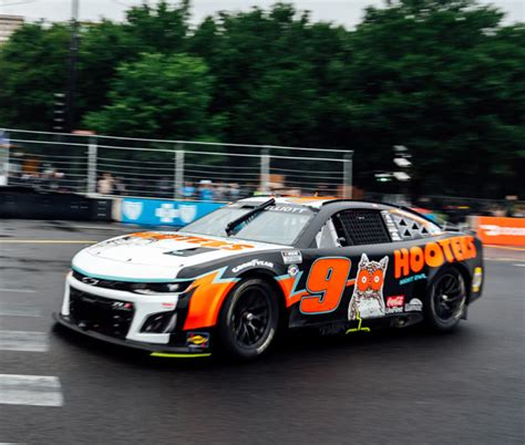 2023 Chase Elliott 9 Hooters Chicago Raced Nascar 1 64 Diecast