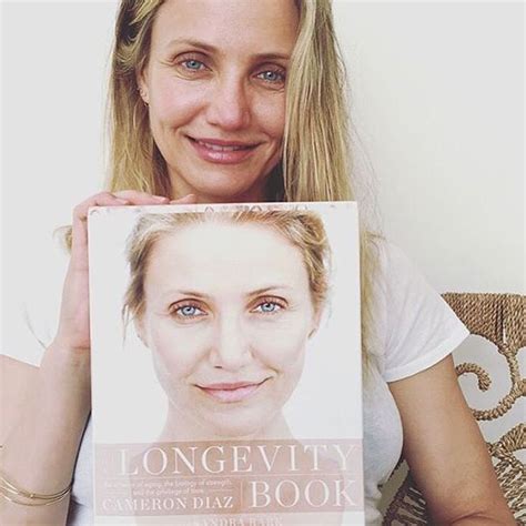 Cameron Diaz Uses Her Makeup Free Face To Promote Her Newest Book