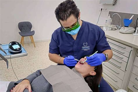 Clínica Dental Granado Revoluciona El Tratamiento De La Periodontitis